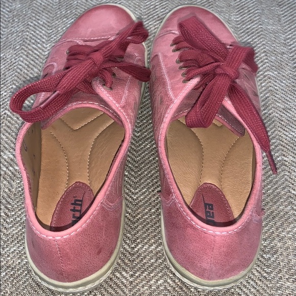 Earth | Shoes | Euc Earth Pomelo Red Sneakers Size 75 | Poshmark